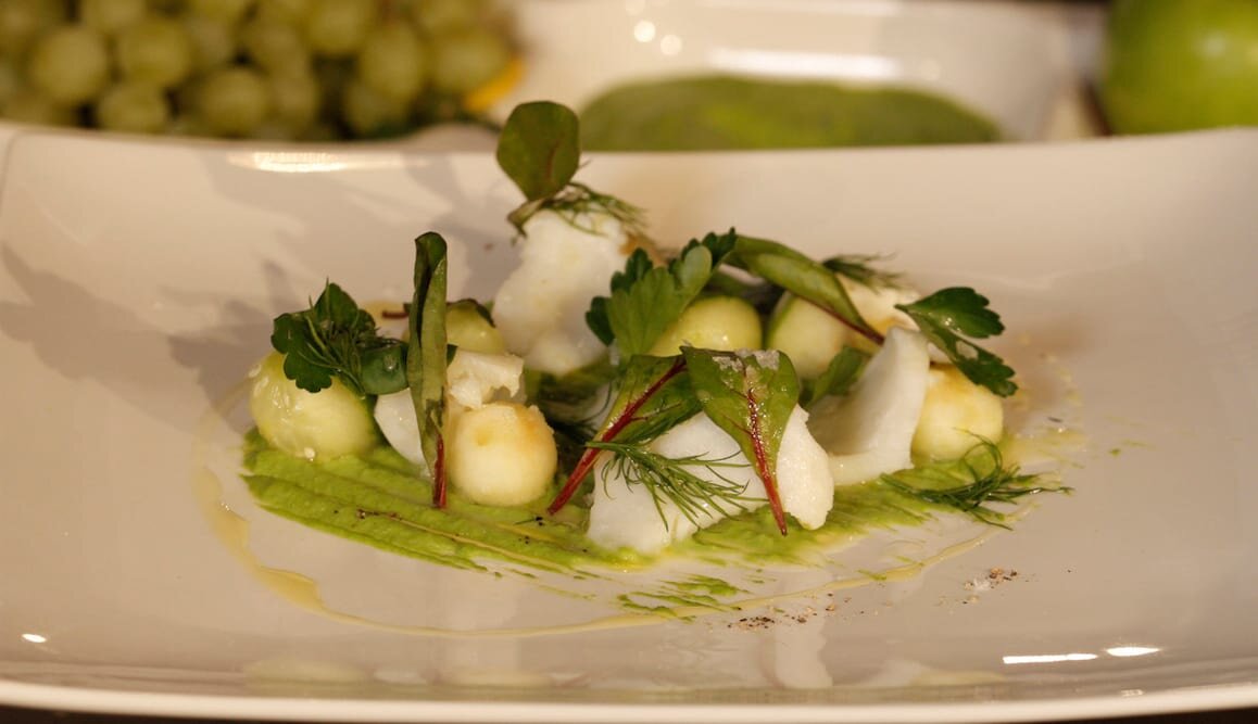 Salade de cabillaud de Norvège à la crème de petits pois | Seafood from ...